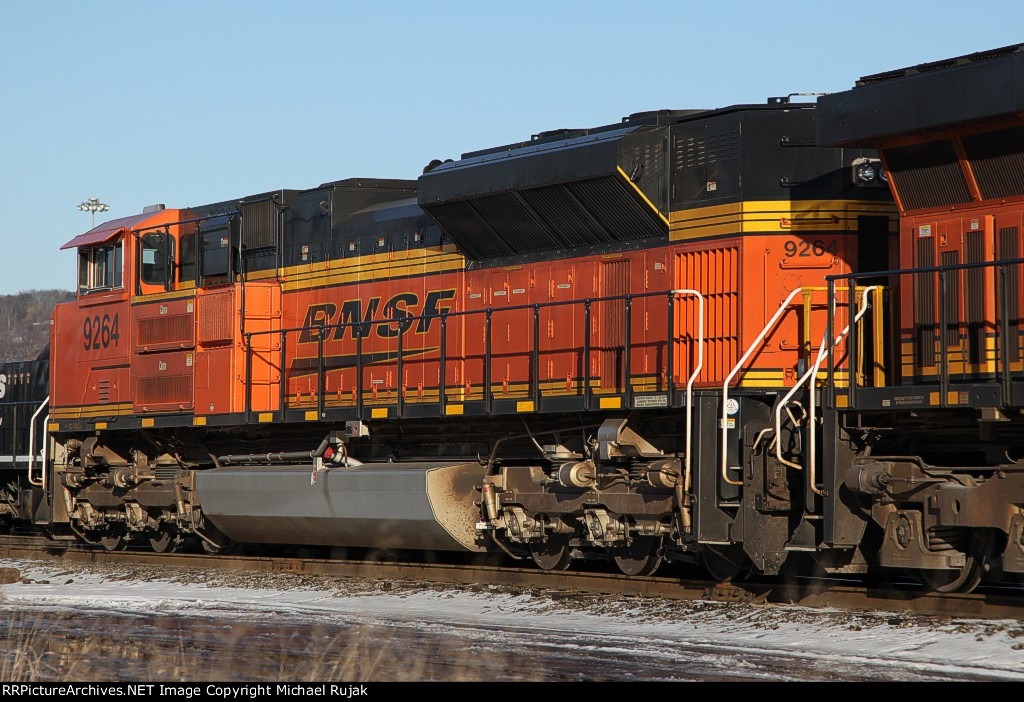 BNSF 9264